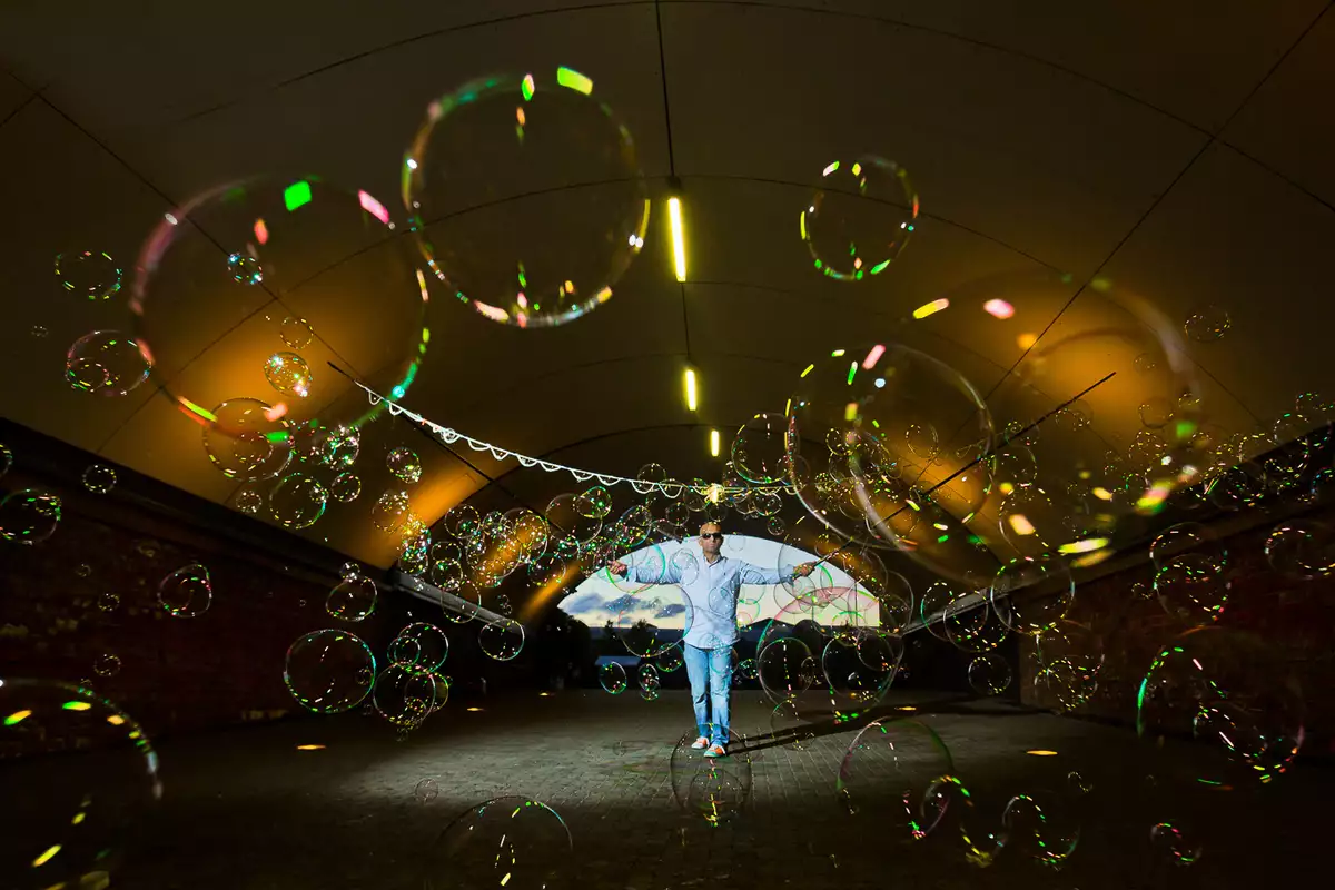 The Giant Bubble Show | Festival Square | MIF25 – Factory International