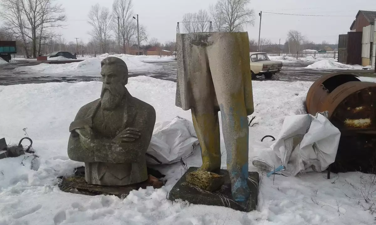 Engels begins his journey to Manchester for Ceremony – Factory ...